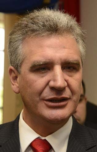Sigue el descontento en las FF.AA. - Política - ABC Color