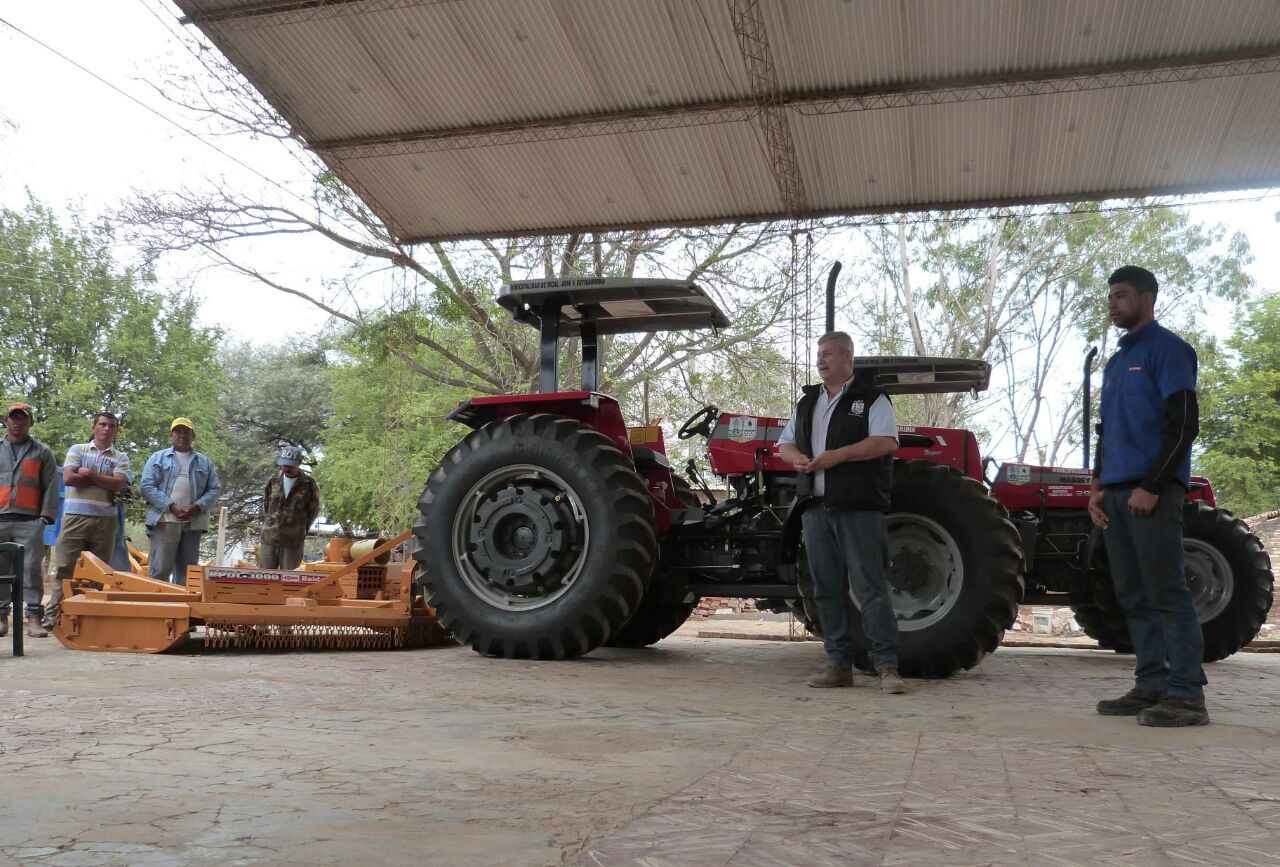 Comuna mariscaleña incorpora maquinaria - Nacionales - ABC Color