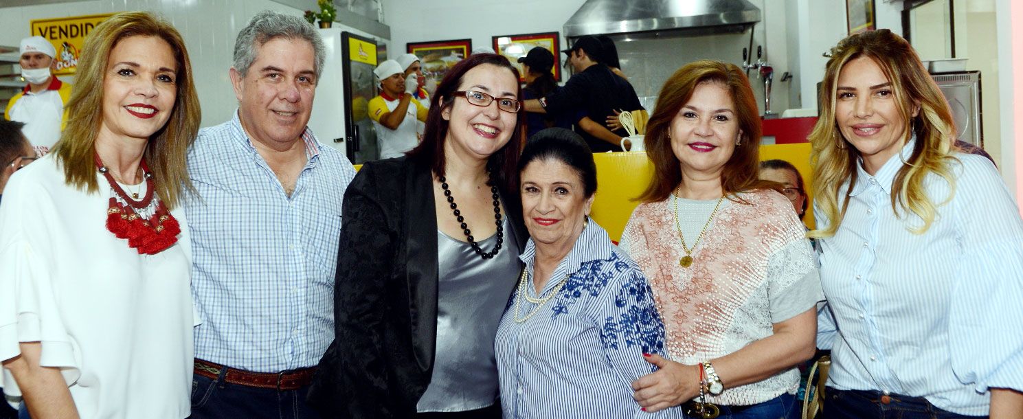 Inauguración del local de Pollos Don Juan en la Expo - Sociales - ABC Color