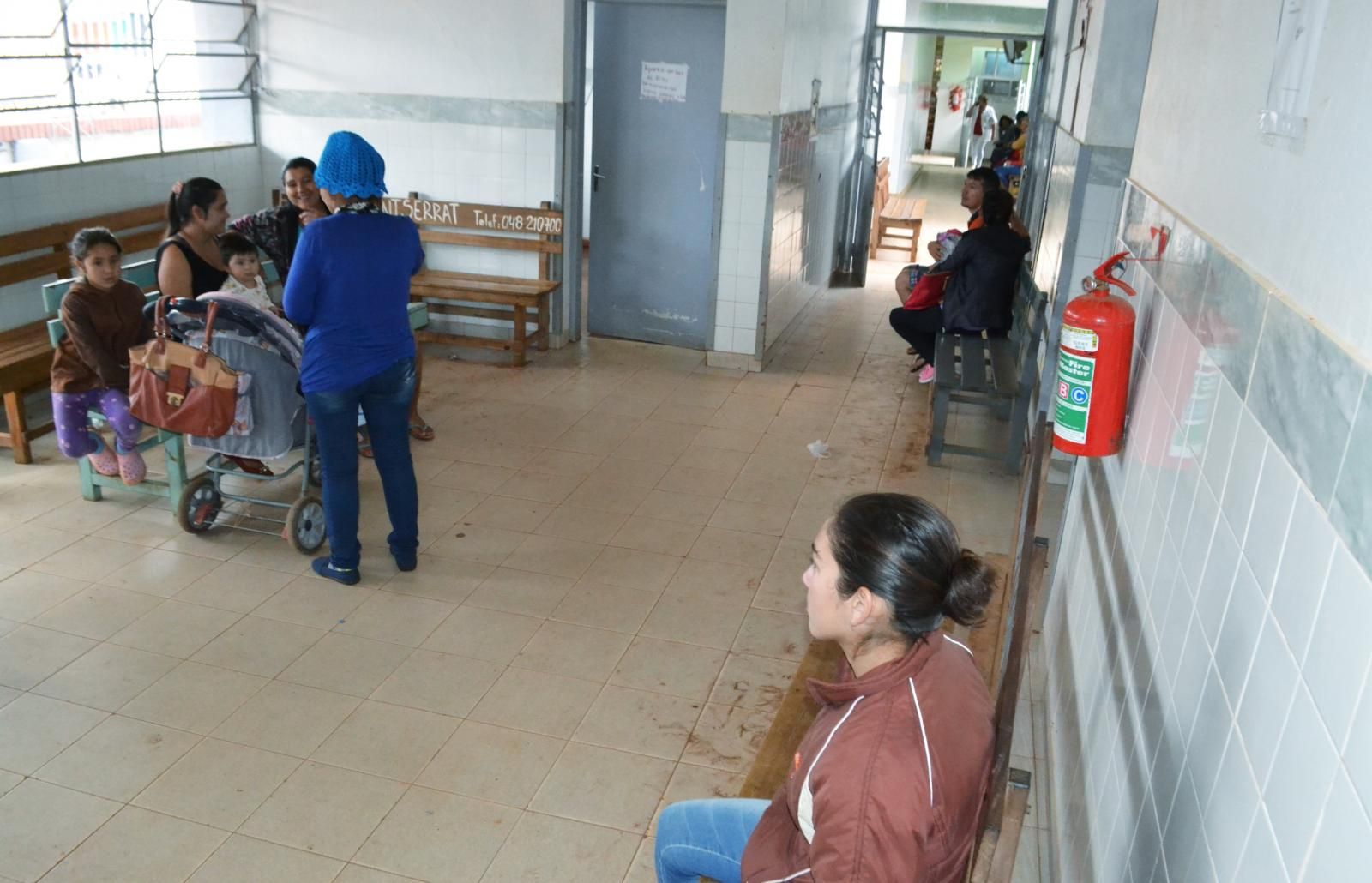 Hospital colapsado y con carencias - 3 Fronteras - ABC Color