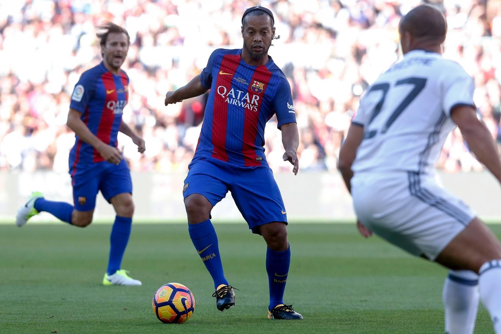 El cañito de Dinho - Fútbol - ABC Color