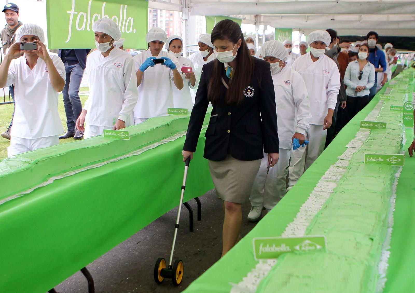 Pastel más largo del mundo logra Guinness - Mundo curioso - ABC Color