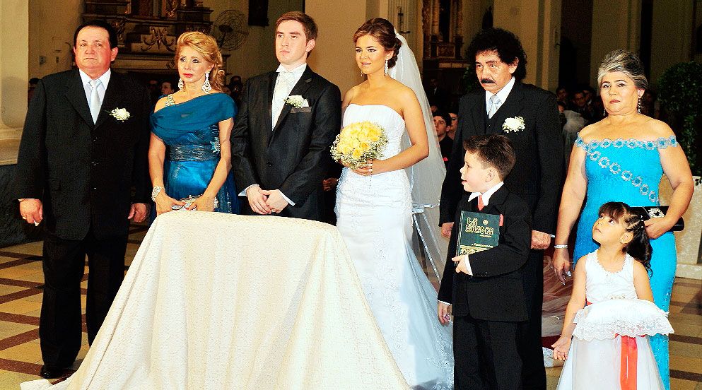 Casamiento de Perla Franco y David Páez - Sociales - ABC Color