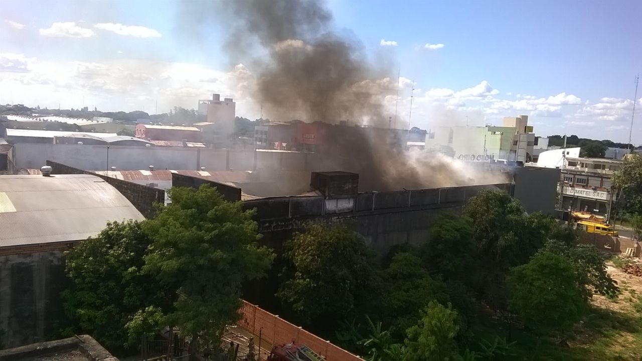 Recomiendan peritar edificio incendiado - Nacionales - ABC Color