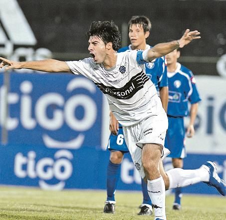 Cáceres vuelve a casa - Fútbol - ABC Color