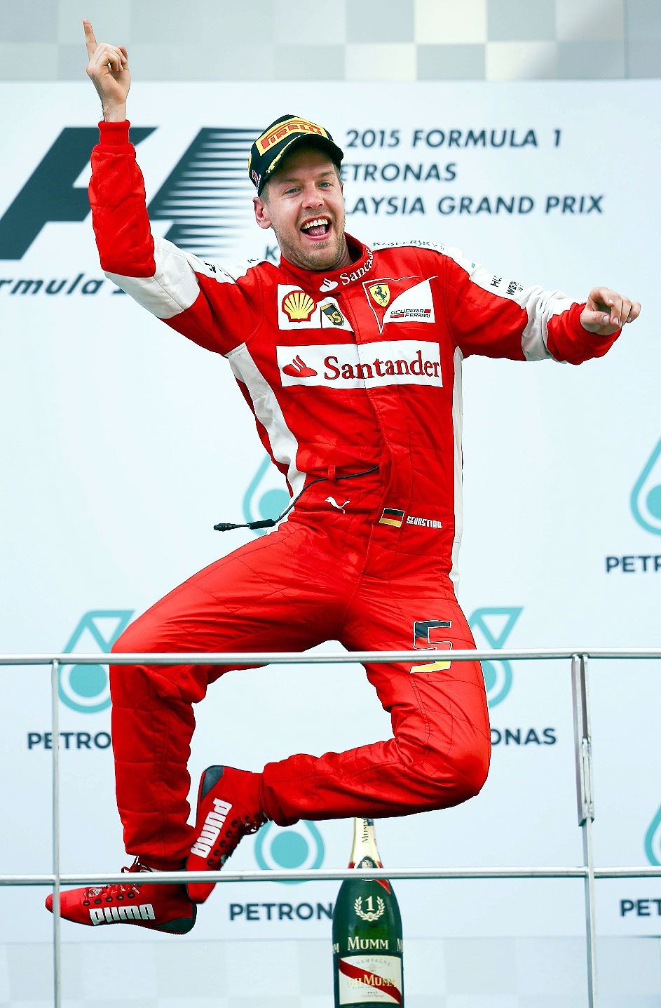 Vettel devuelve alegría a Ferrari - Motor - ABC Color