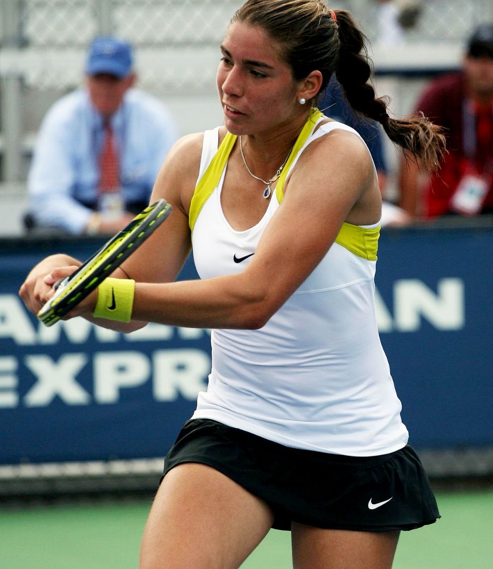 Montse González gana en singles y dobles - Deportes - ABC Color