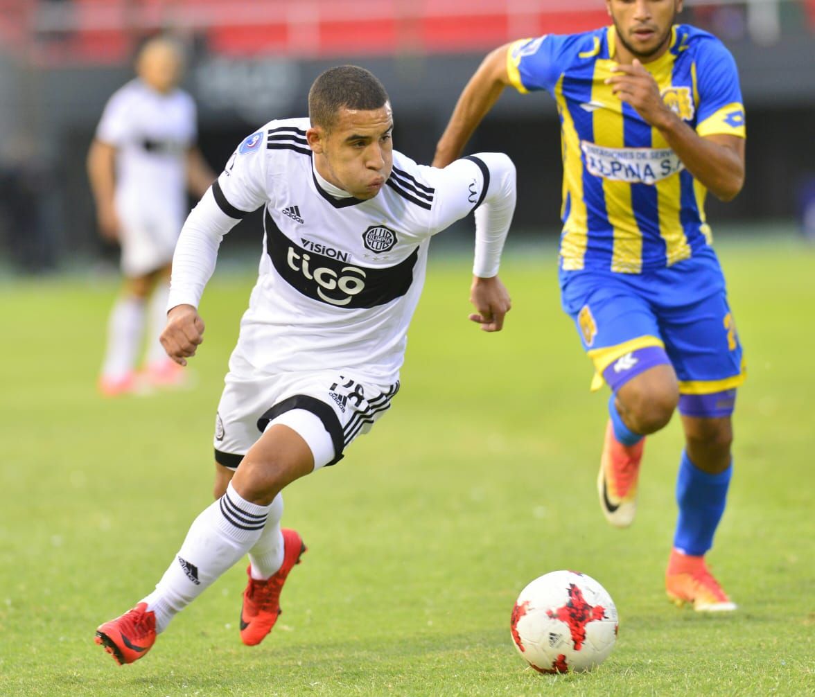 Capiatá rescata un empate frente al campeón - Fútbol - ABC Color