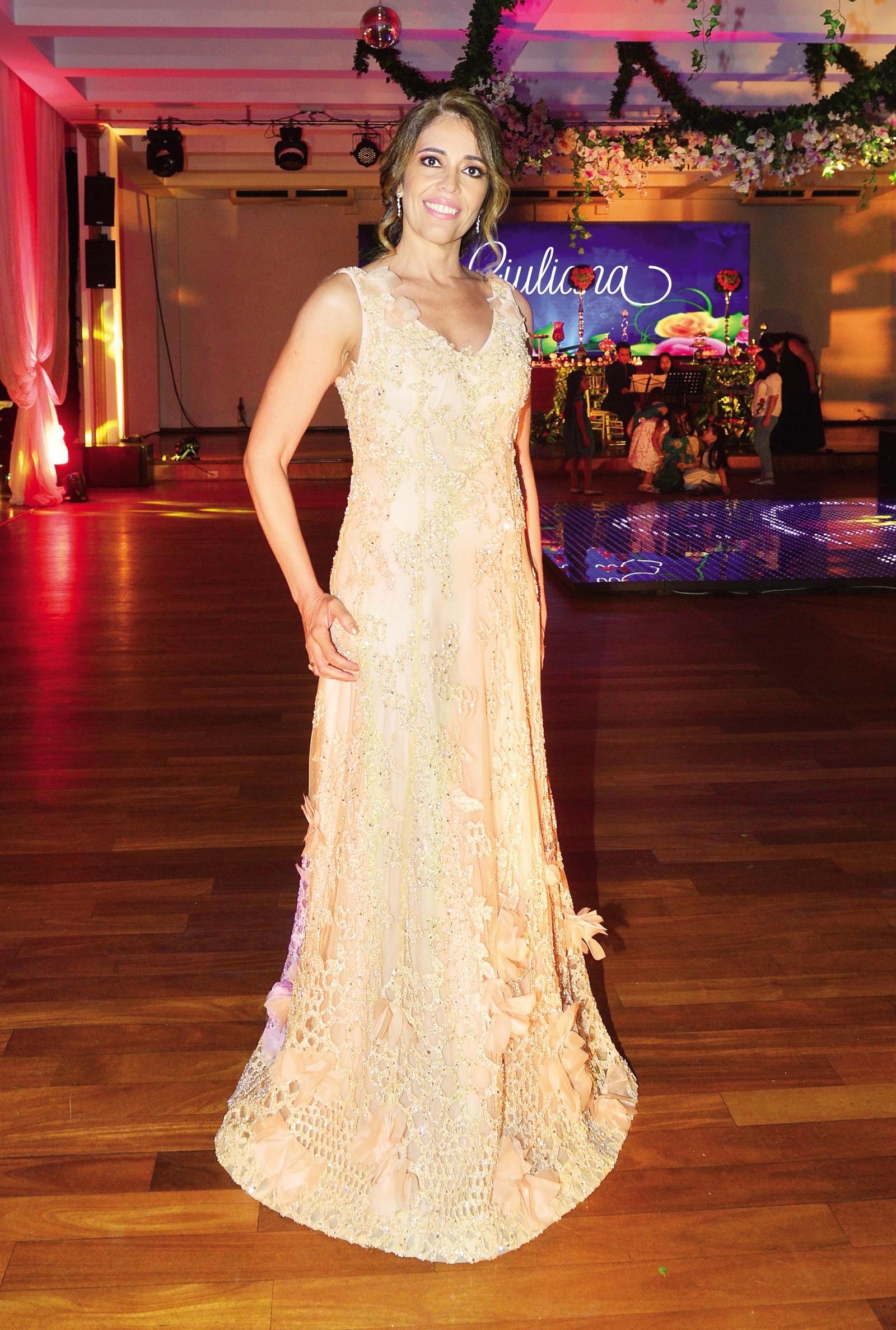 ALFOMBRA ROJA - Nosotras Revista - ABC Color