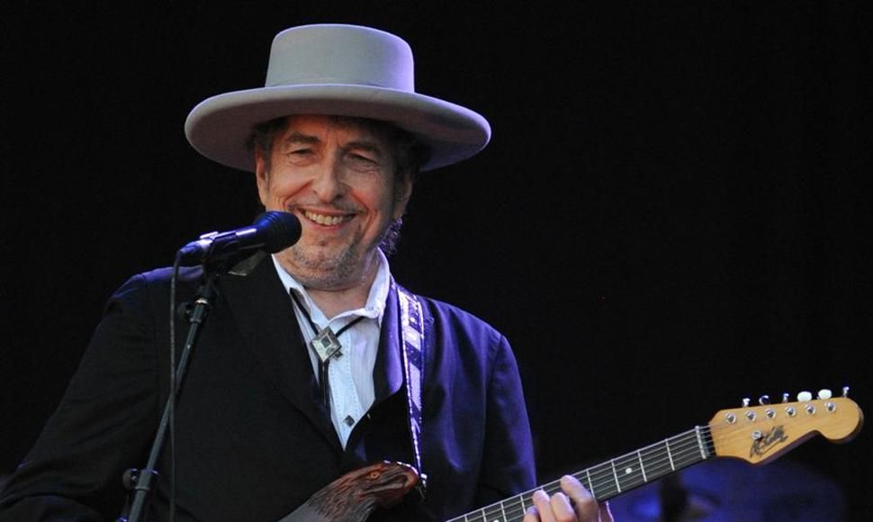 Dylan recupera material inédito en un nuevo disco - Música - ABC Color