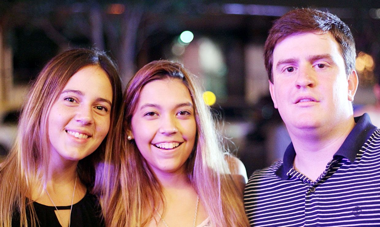 Divertido concierto de Claro en La Cachamba - Sociales - ABC Color