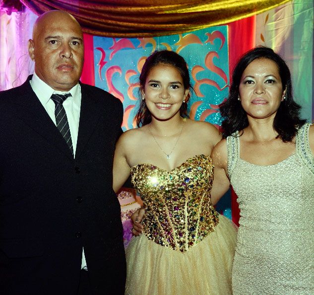 Antonella Mabel Acosta Escobar - Sociales - ABC Color