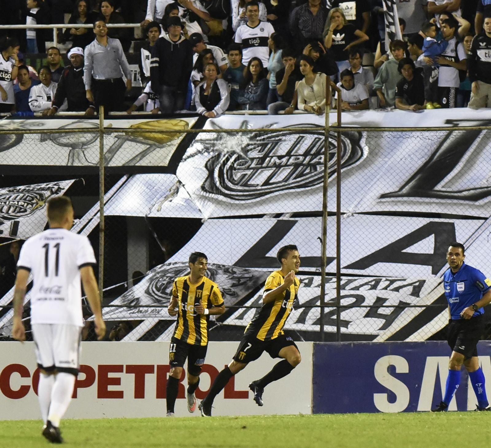 Dos flechazos del Indio - Deportes - ABC Color