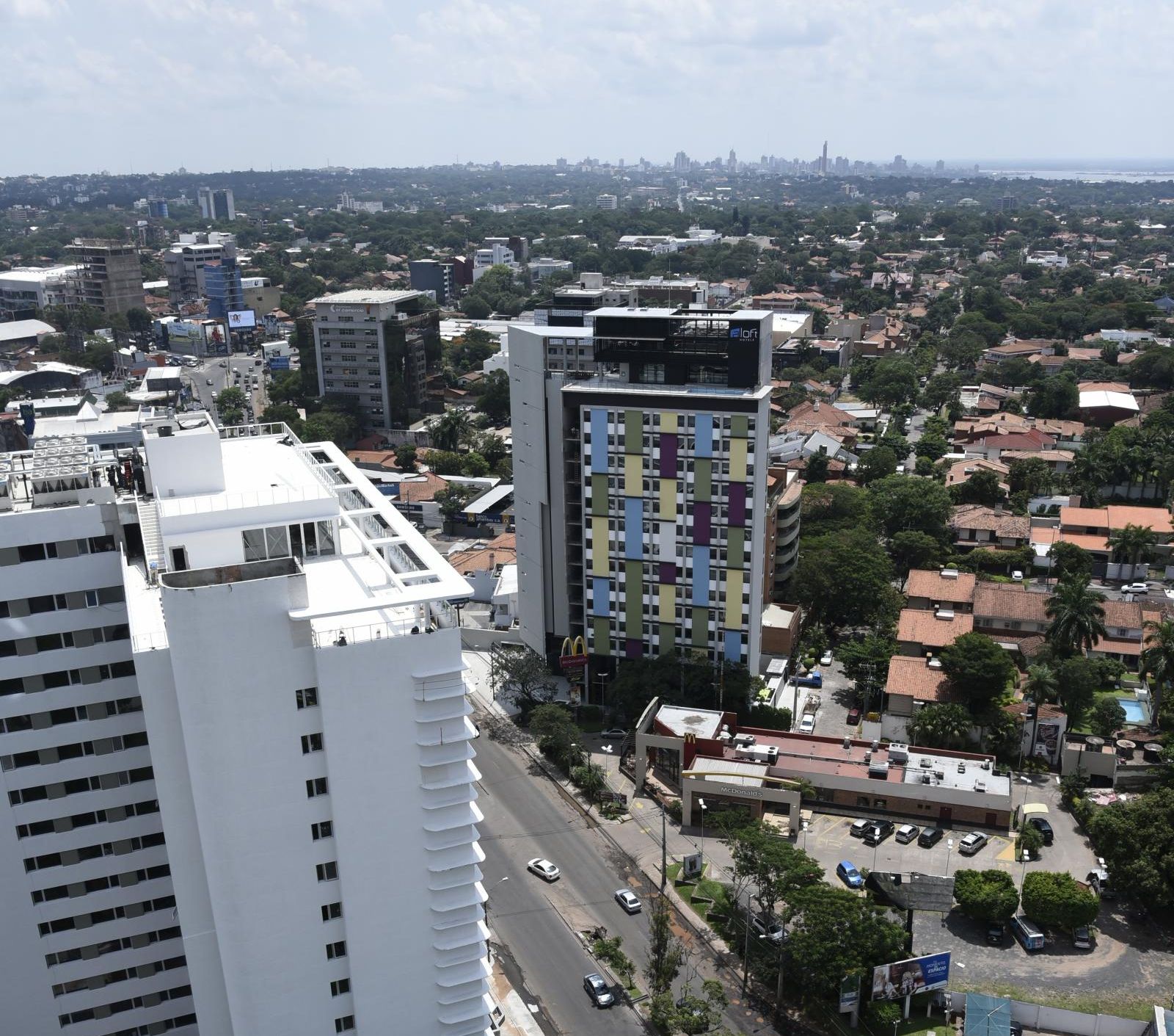 Sheraton y Aloft pasan a manos del Grupo Cartes - Nacionales - ABC Color