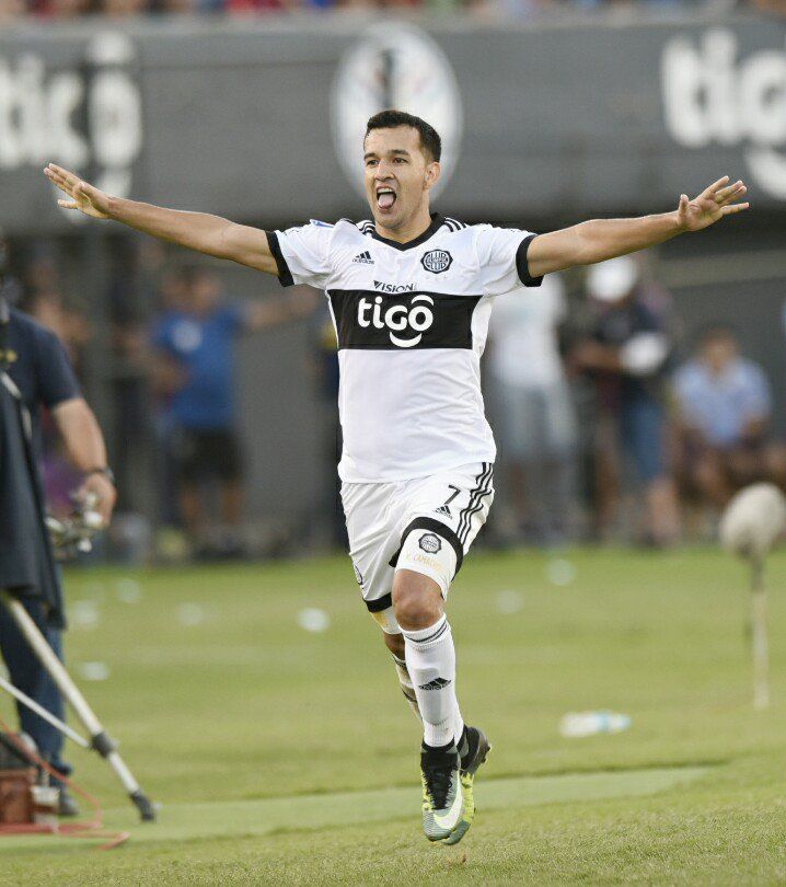 Los gritos del Decano - Fútbol - ABC Color