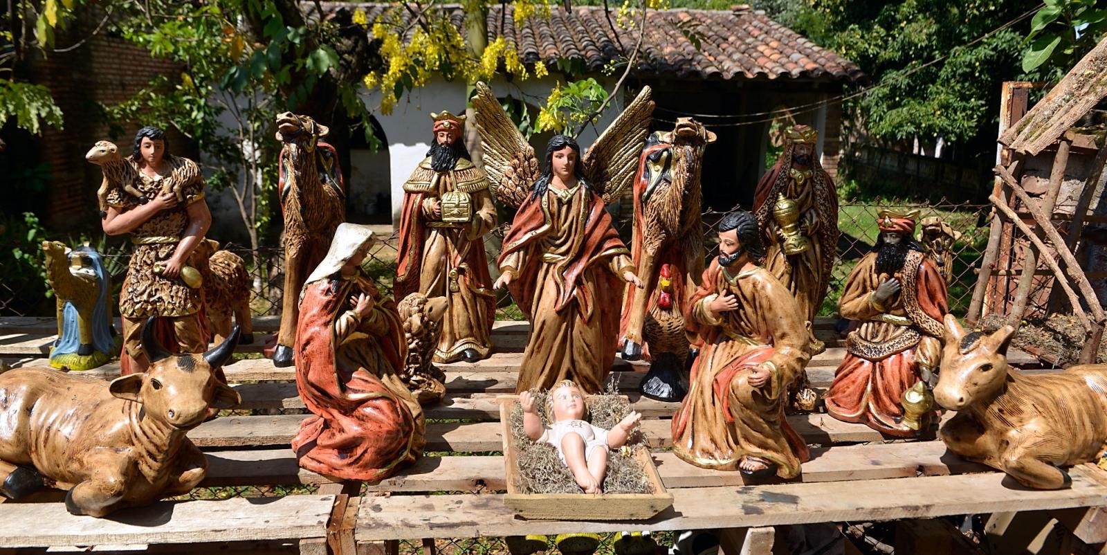 Pesebres y aroma a flor de coco - Locales - ABC Color