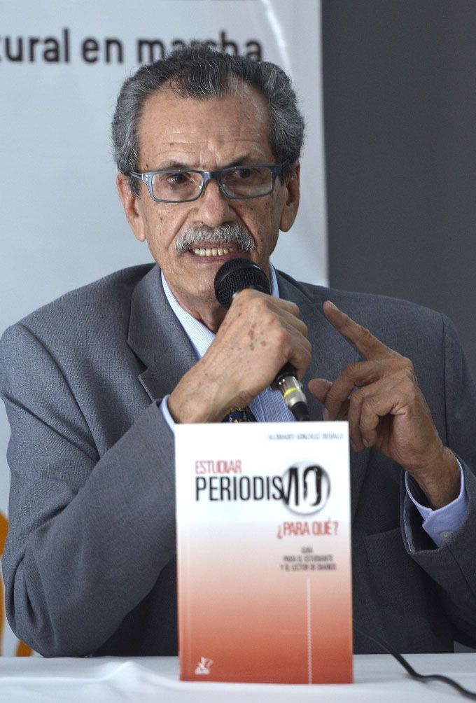 El periodista debe estudiar como sea - Artes y Espectáculos - ABC Color