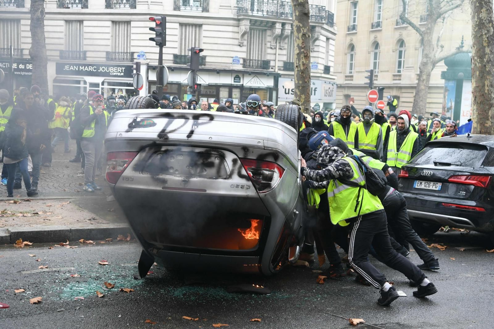 “Más de 107 detenidos” en disturbios en París - Mundo - ABC Color
