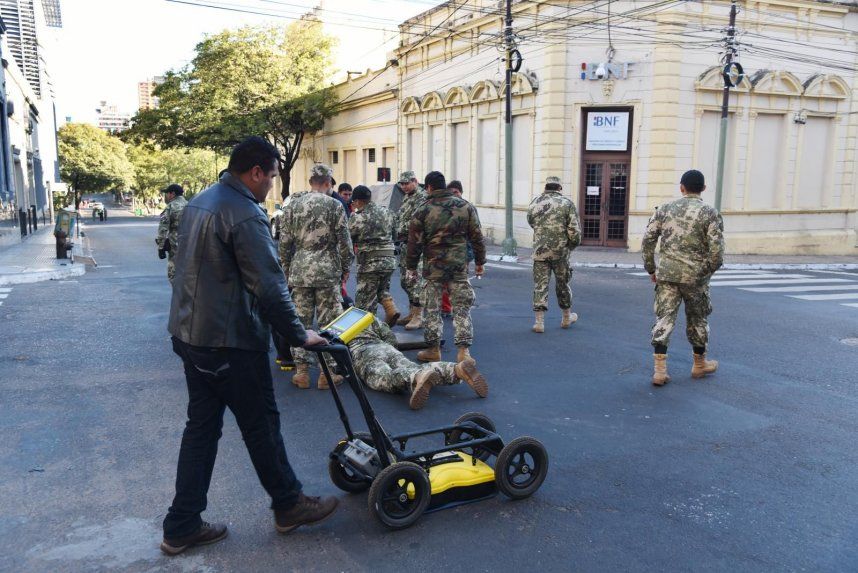 Realizaron nuevo escaneo en inmediaciones del BNF - Galerías de ...