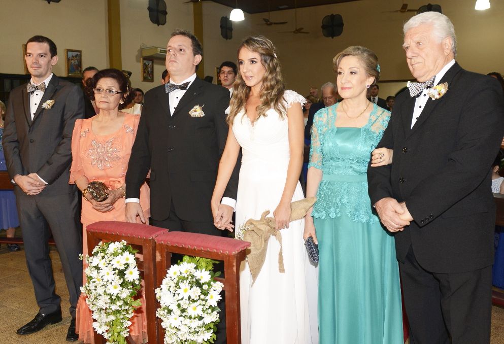 Carla Barbieri Sarubbi y Jorge Iriberri Lovera - Sociales - ABC Color