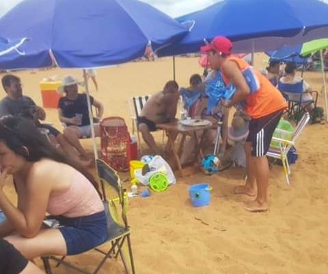 Batucada “anti puercos” en playa de Encarnación - Nacionales - ABC Color