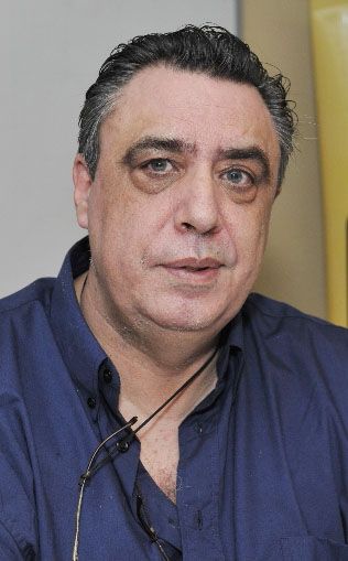 Biografías de Julio César y Gengis Khan vuelven a aparecer - Artes y ...