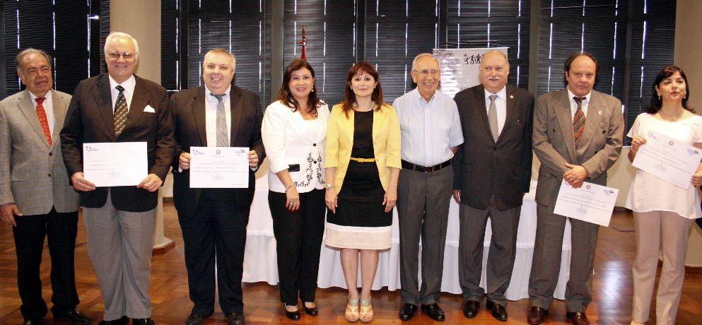 Reconocen la labor de 17 laboratorios - Economía - ABC Color