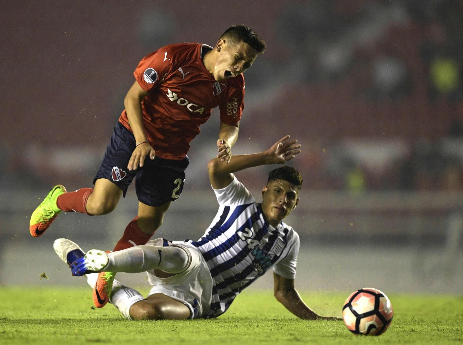 Valioso empate peruano - Fútbol - ABC Color