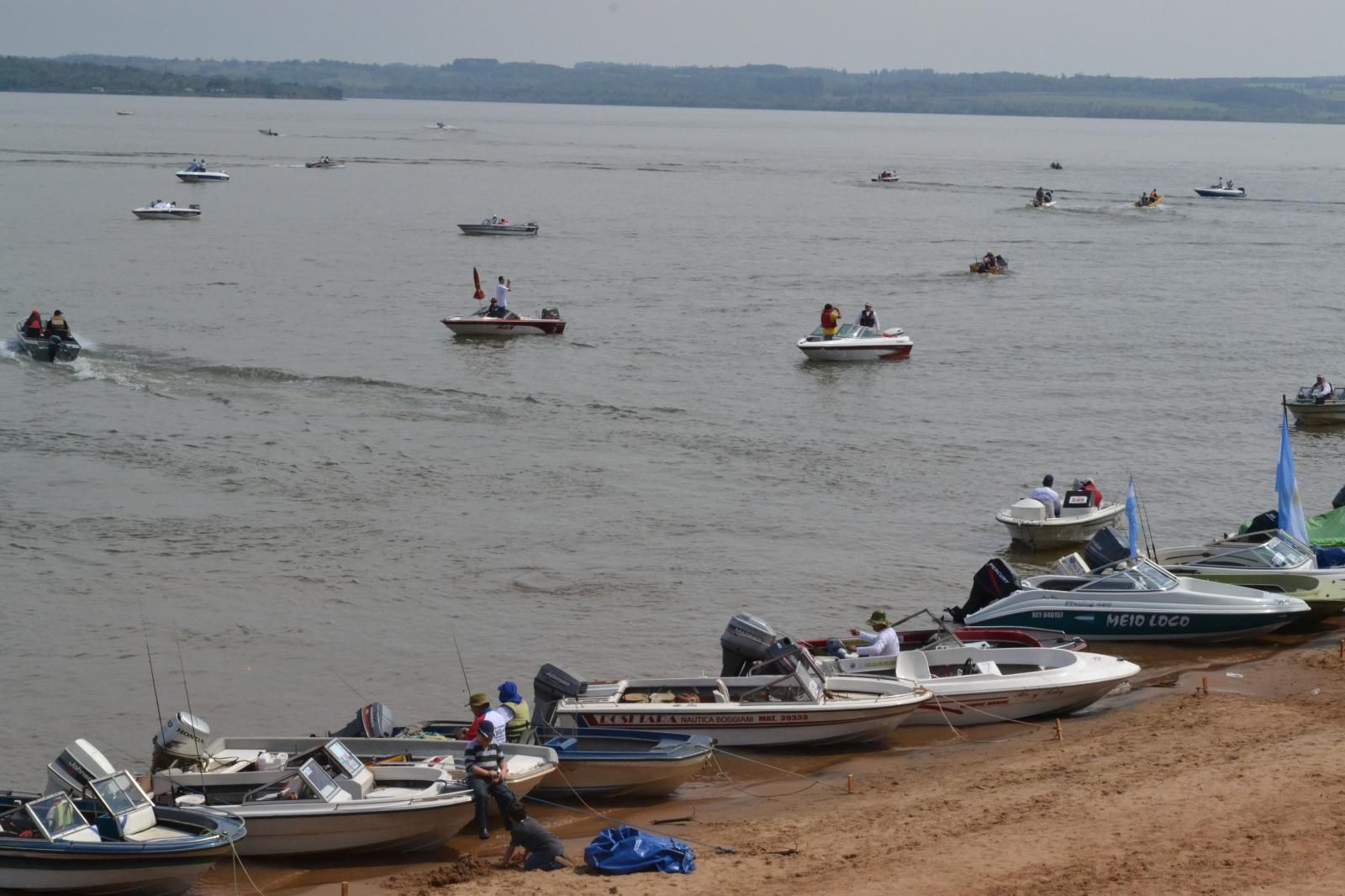 Unos 566 pescadores en el Río Paraná - Polideportivo - ABC Color