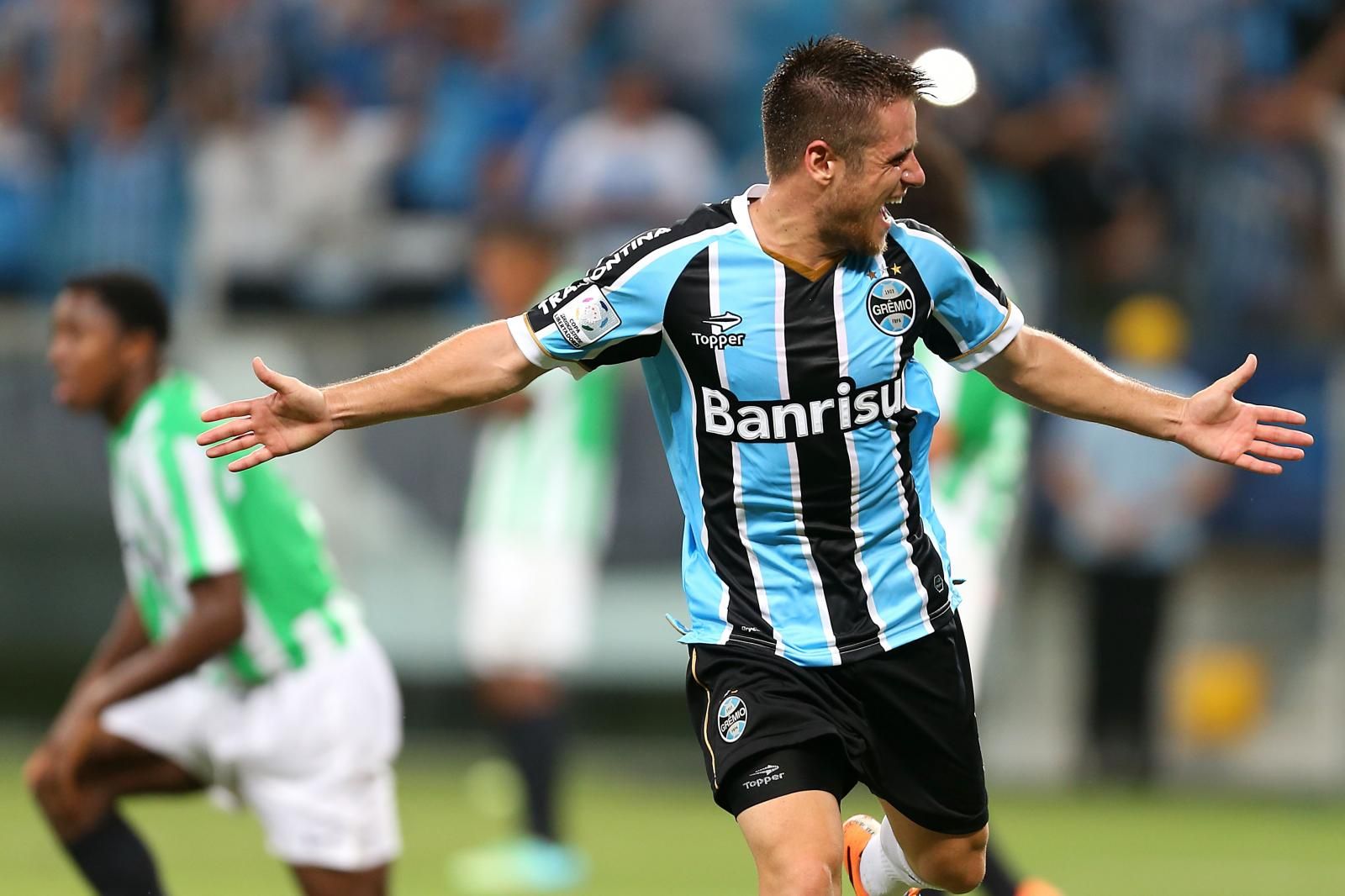 Gremio sigue fuerte - Fútbol - ABC Color