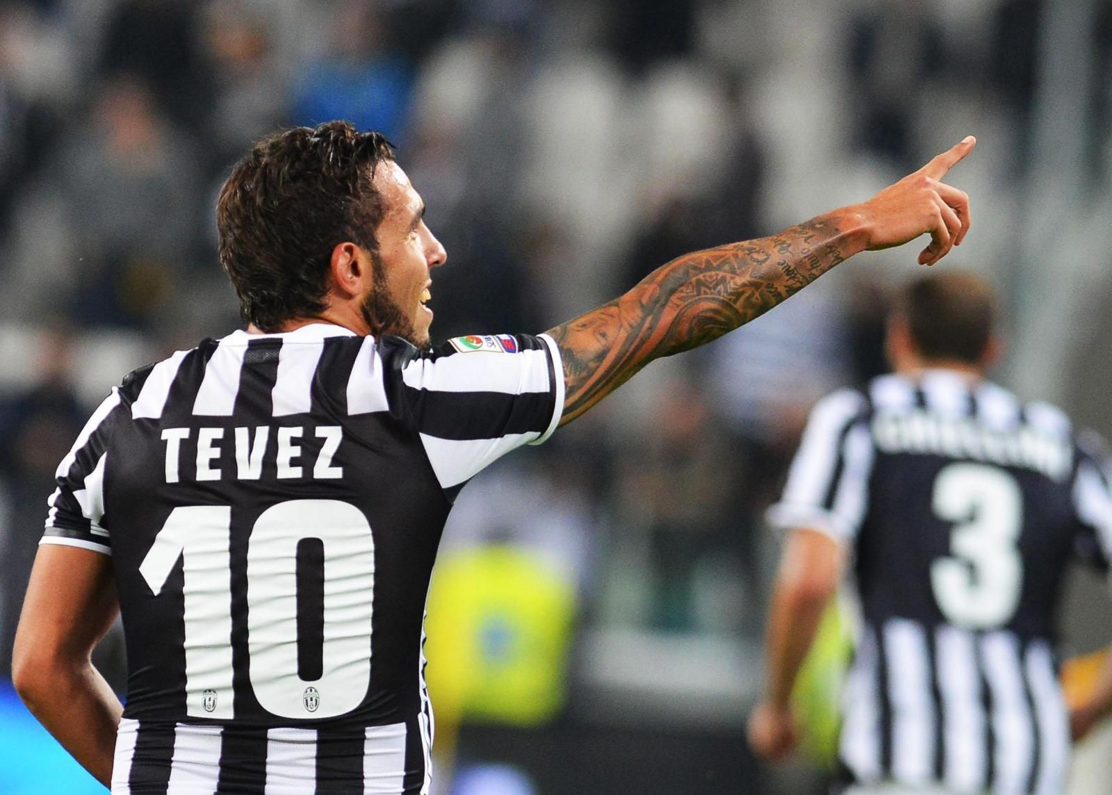 Carlos Tevez ya es “el rey de Turín” - Fútbol - ABC Color