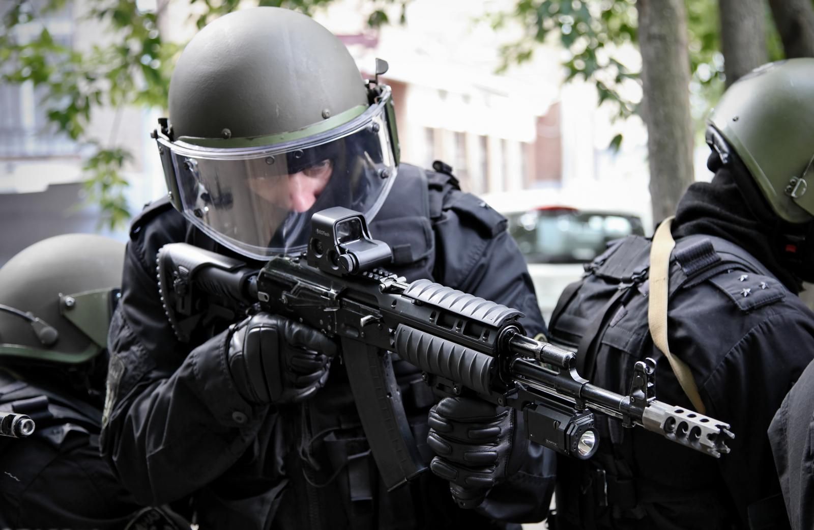 Kaláshnikov presentará su fusil modernizado en desfile en Moscú - Mundo ...