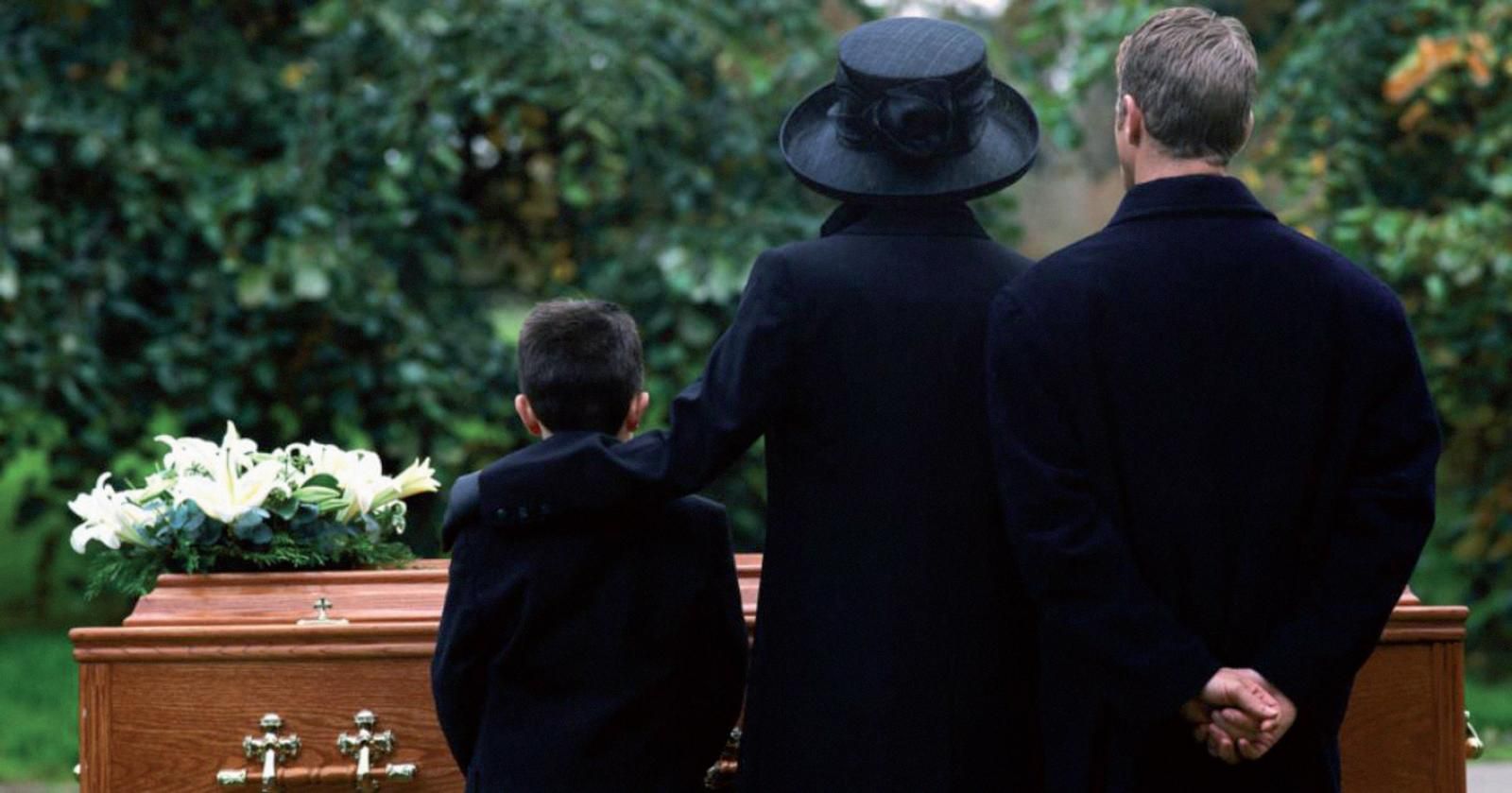 Indumentaria de luto (II) - Nosotras Revista - ABC Color