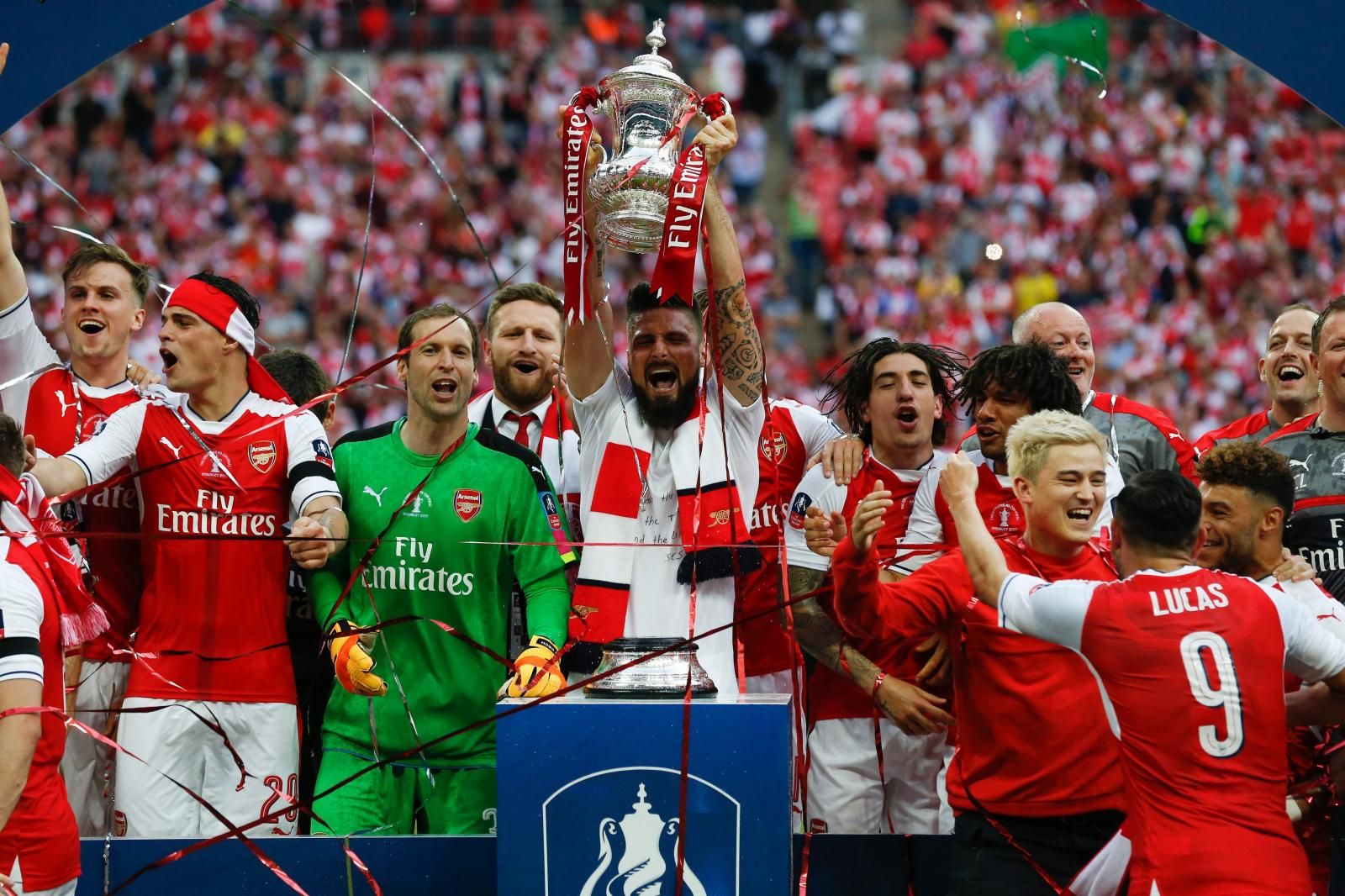 Arsenal salvó la temporada - Fútbol - ABC Color