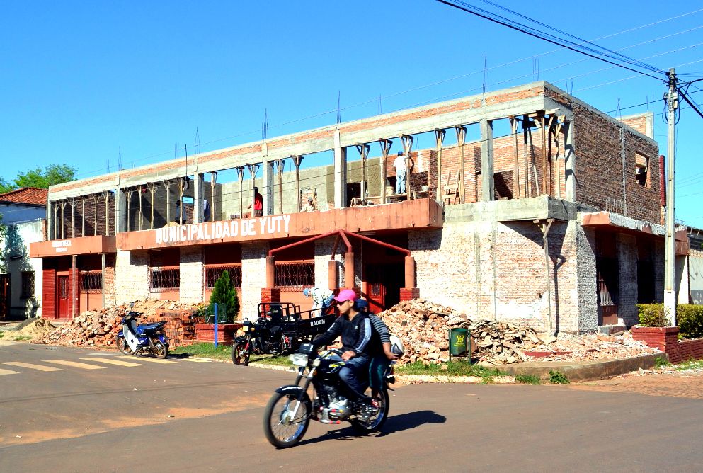 Amplían y refaccionan sede de la Municipalidad de Yuty - Centinela ...
