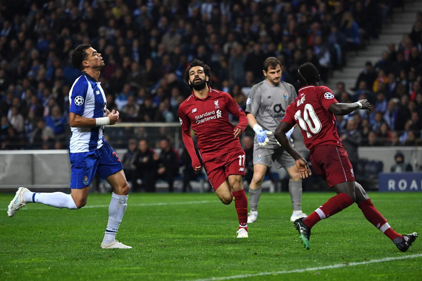 Los Reds, semifinalistas - Fútbol - ABC Color
