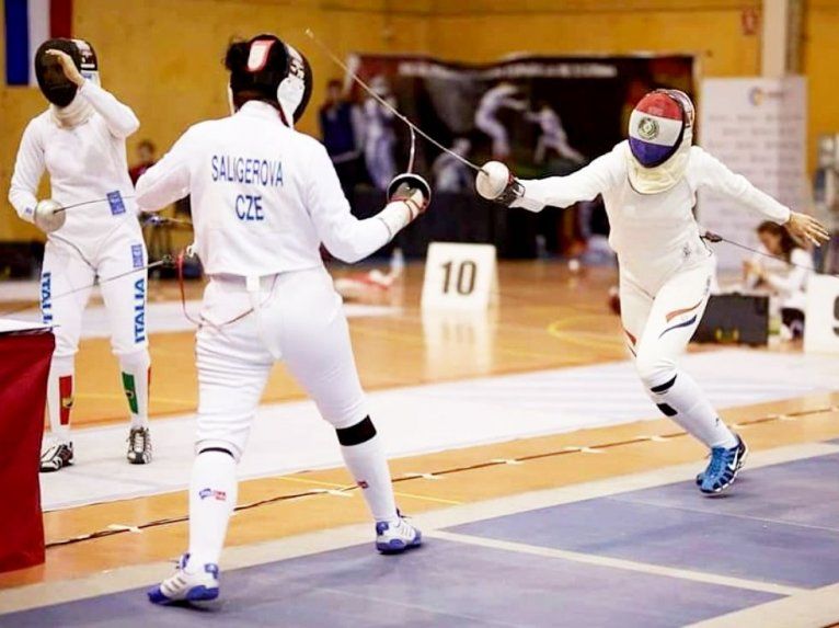 La esgrima, un deporte poco común que combina la mente con el esfuerzo ...