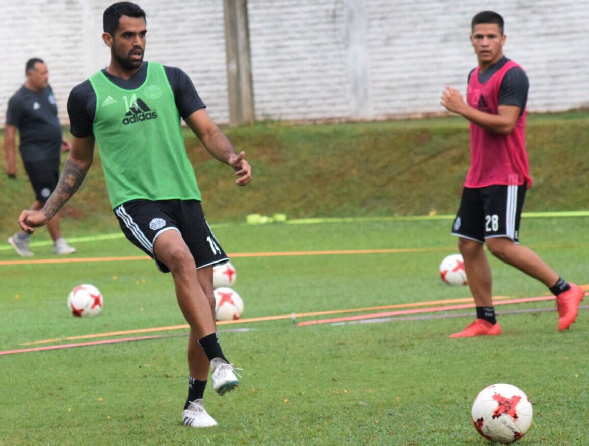 Rolón se pierde lo que resta del Apertura - Fútbol - ABC Color